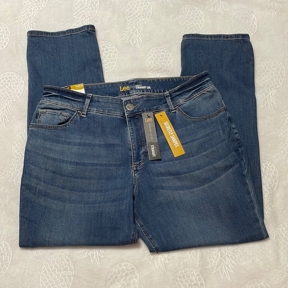 Lee | Jeans | Nwt Lee Seattle Straight Leg Perfect Fit Jeans Size 8w ...